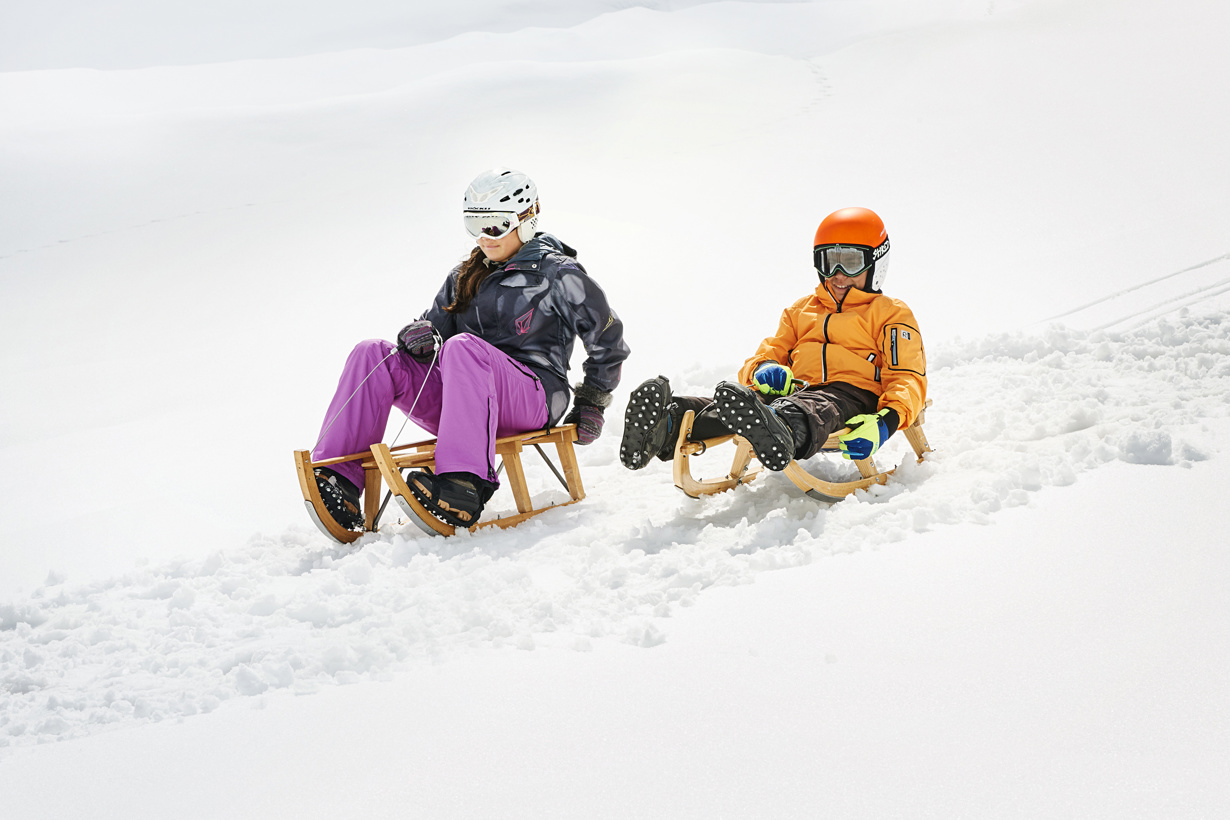 Schlitteln ohne Unfall – sicher ins Tal statt ins Spital | BFU